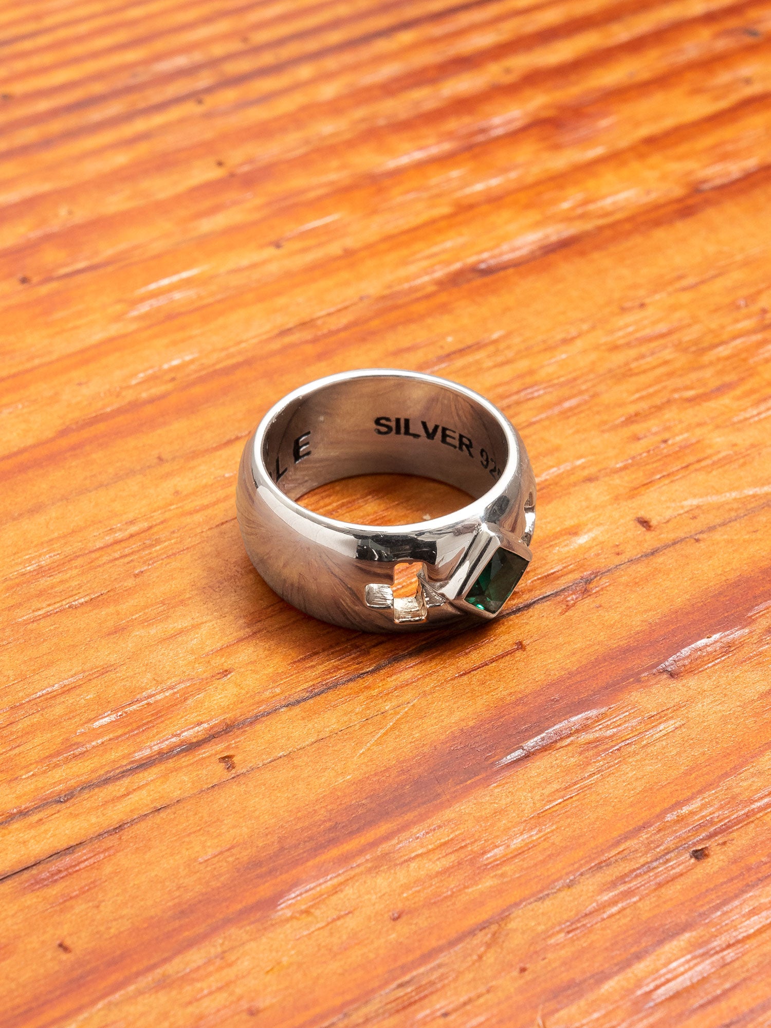 Wednesday Ring in Silver/Emerald – Blue Owl Workshop