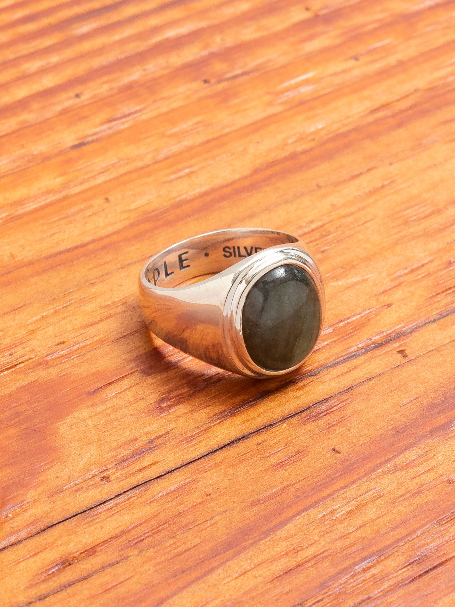 Tommy Signet Ring in Silver/Labradorite – Blue Owl Workshop